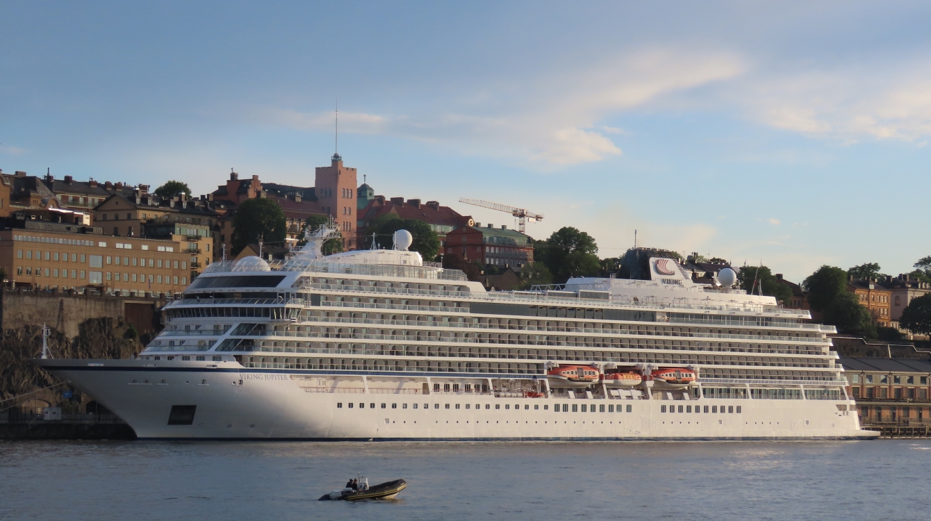 Viking Jupiter | Ships At Sea